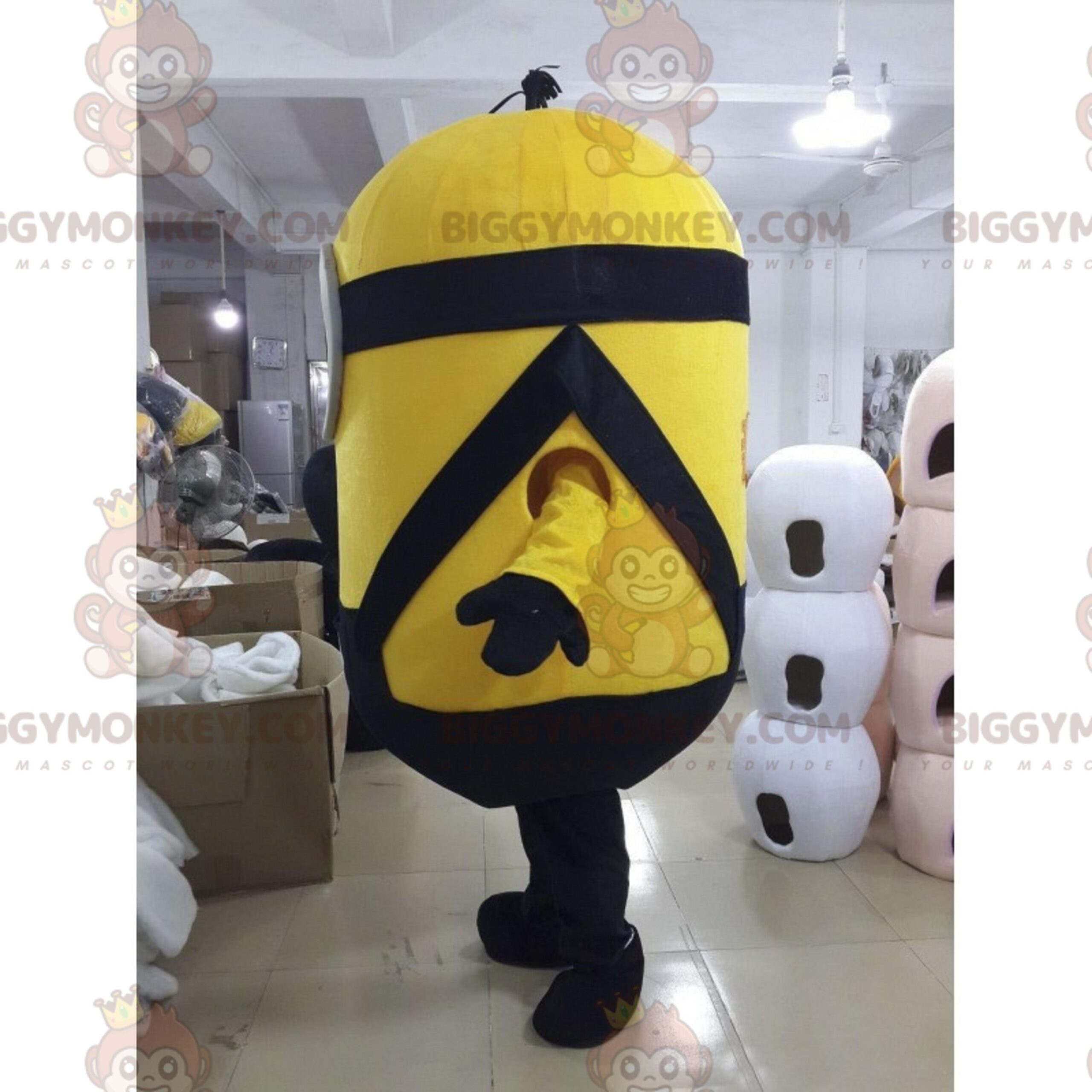 BIGGYMONKEY™ Minion Stuart Mascot Costume – Black Jumpsuit – Diikon